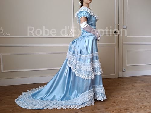 Robe à Tournure du 19ème