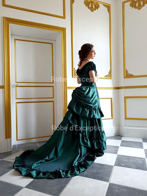 Robe à Tournure du 19ème