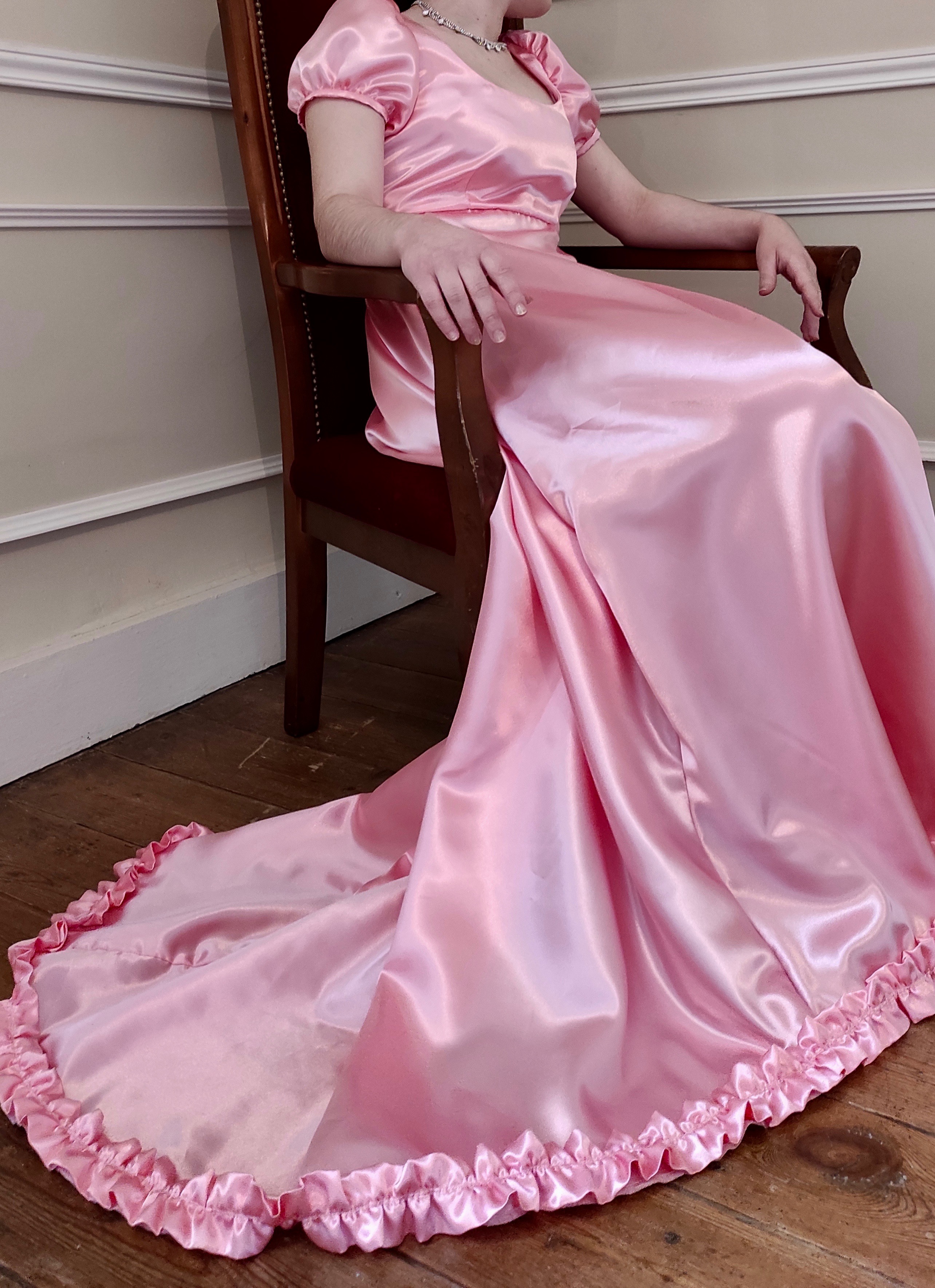 Robe 1er Empire satin rose
